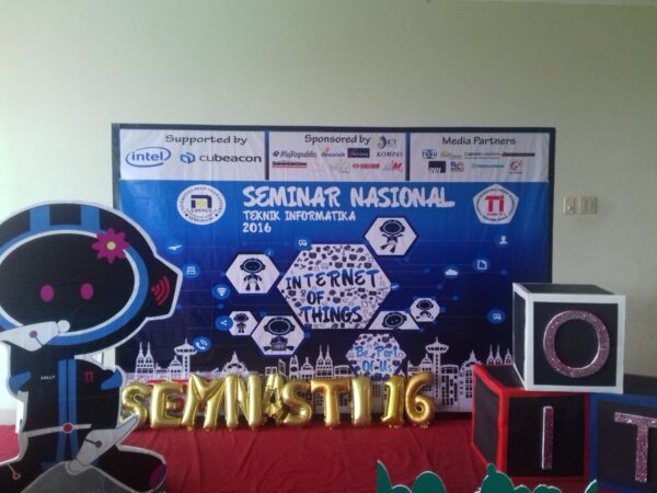 20 Contoh Desain Photo Booth Event Sederhana yang Keren
